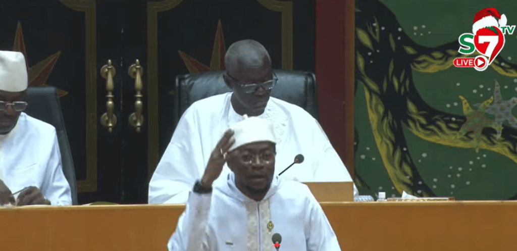Assemblée : Abdou Mbow vante la vision de Macky Sall devant les députés ...
