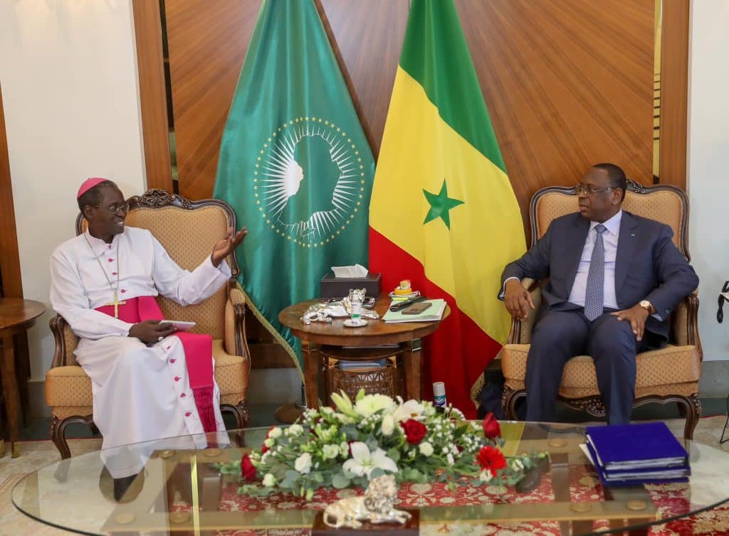 Palais : Macky Sall s'est entretenu avec Monseigneur Benjamin Ndiaye ...